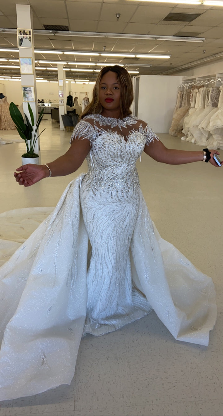 The ROYALE Collection – ELLAZ BRIDAL